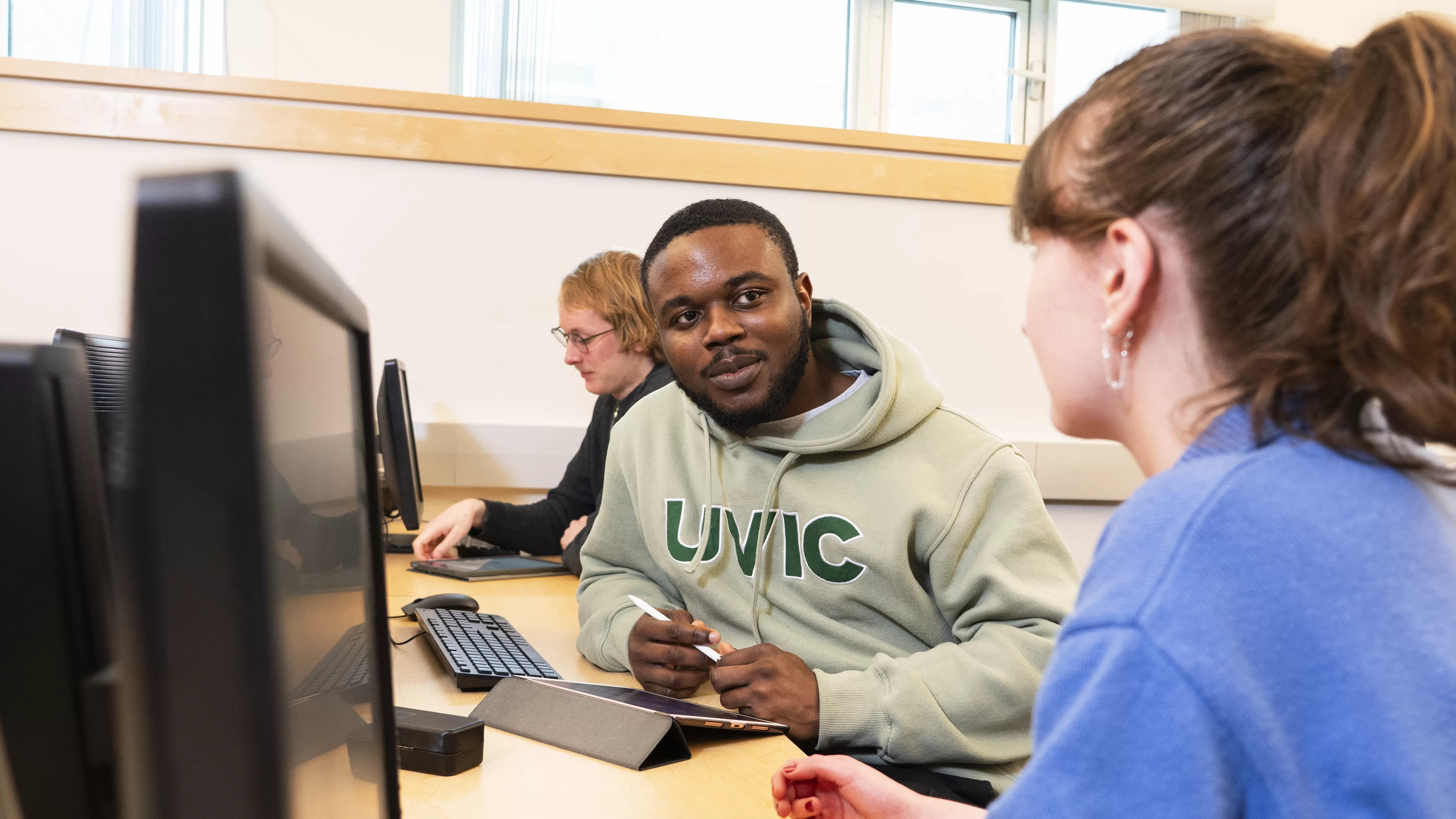 Computing Gateway Program - Faculty of Engineering and Computer Science - UVic